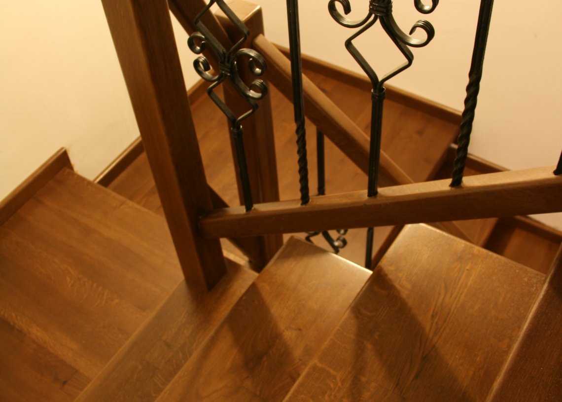 Modele de balustrade din fier forjat pentru scari interioare ...